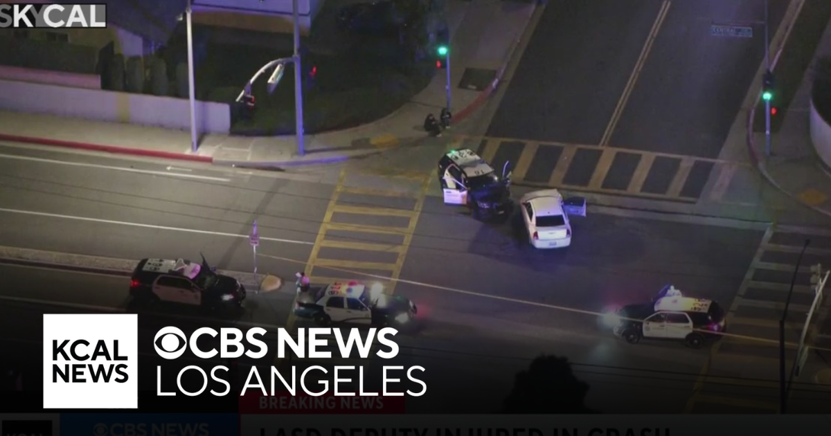 LASD deputy hospitalized after two-car crash at Carson intersection - CBS Los Angeles