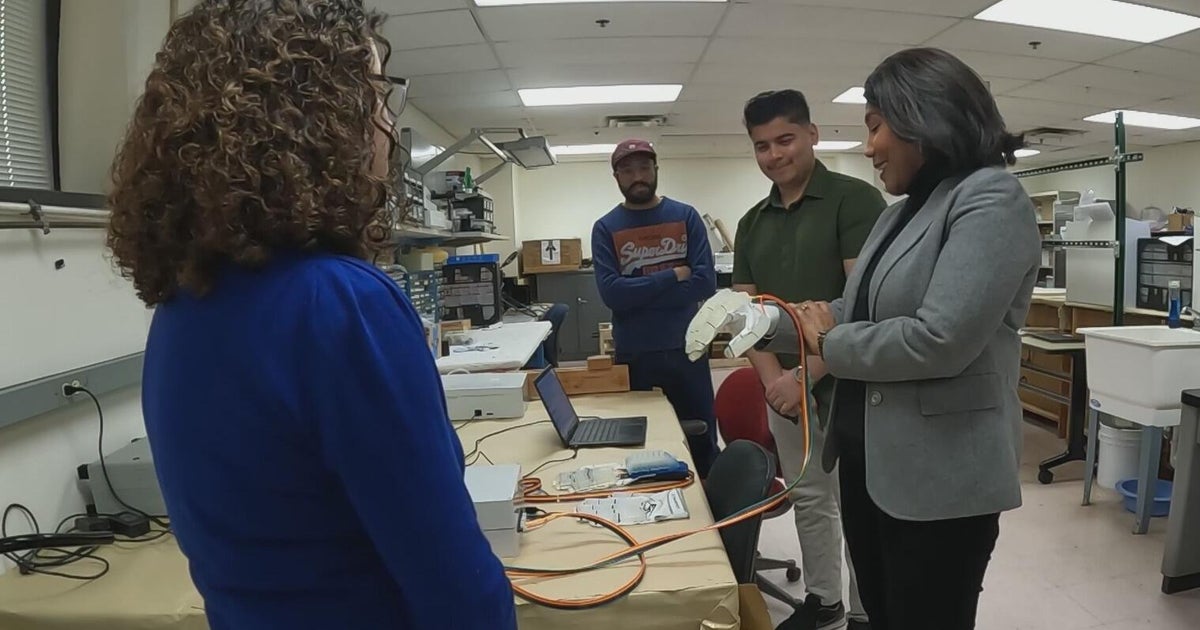 A peek inside the UT Arlington Research Institute - CBS Texas