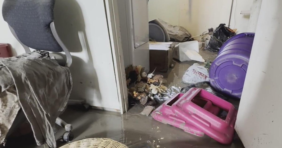 Residents deal with destruction after flood in Southwest Detroit - CBS ...