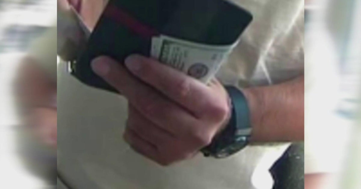 Mall theft suspect identified, Denver thieves stole $12 million - CBS ...