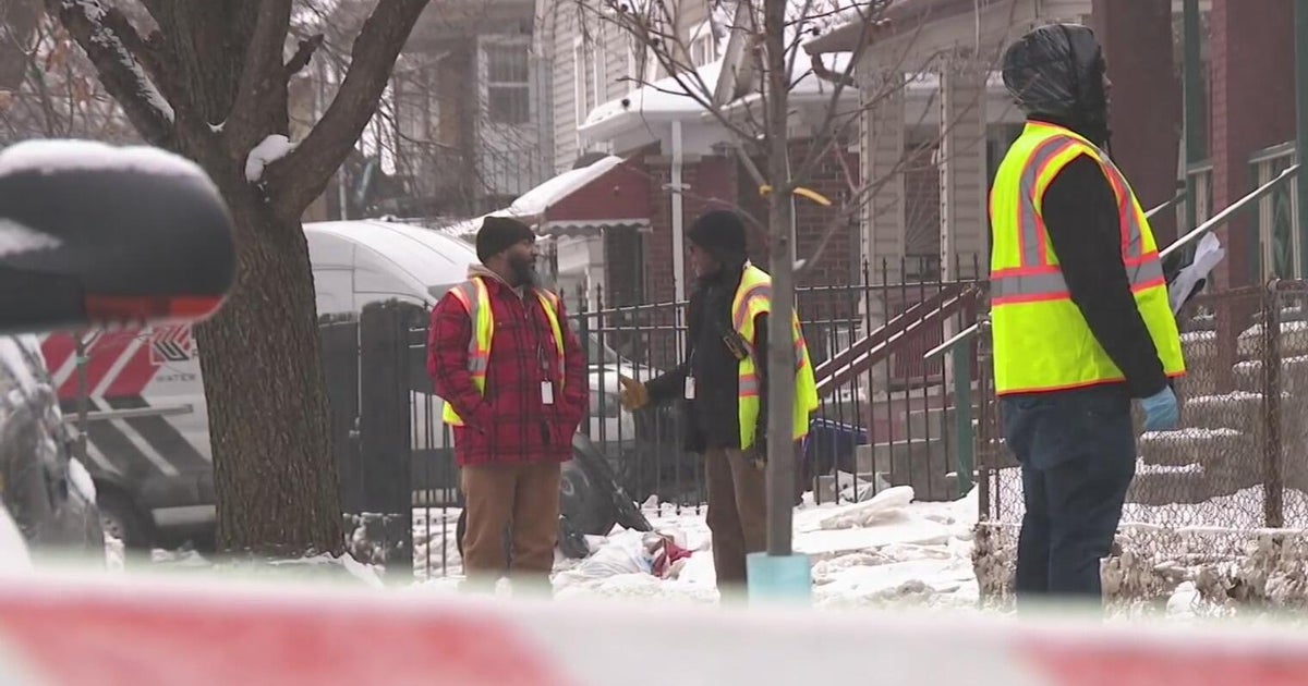 City officials inspect homes damaged by Detroit flood - CBS Detroit