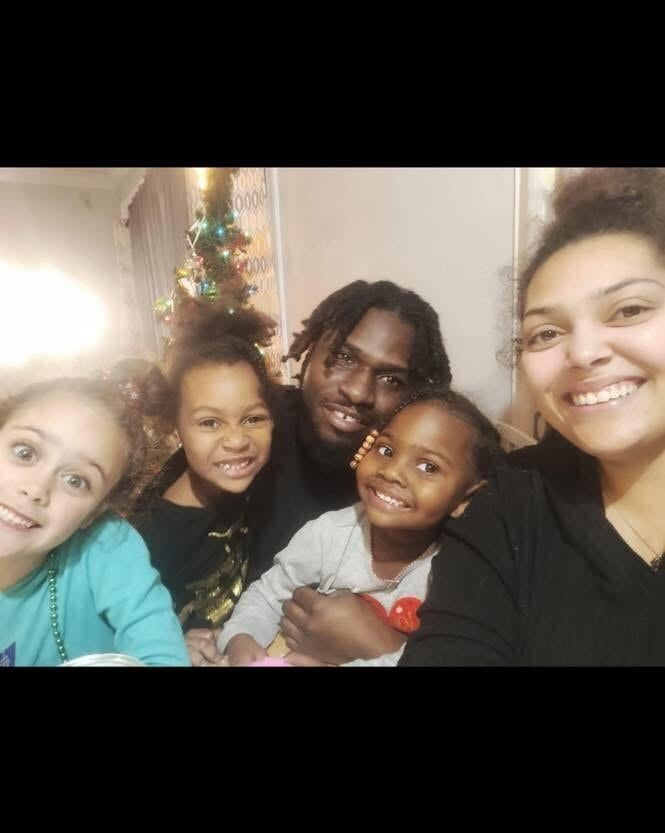 Family of 5 found dead in murder-suicide in Lake Station, Indiana - CBS ...