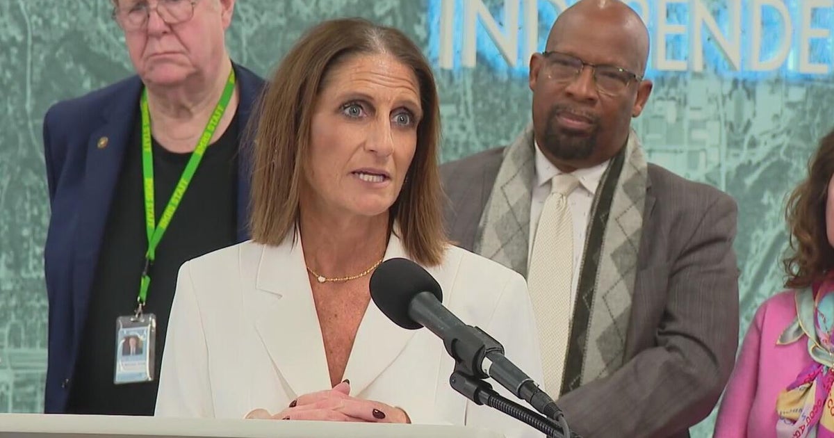 Fort Worth Isd Names Dr Karen Molinar As New Superintendent Cbs Texas