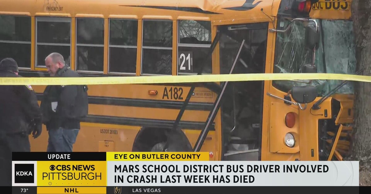 Bus driver in Mars school bus crash dies - CBS Pittsburgh