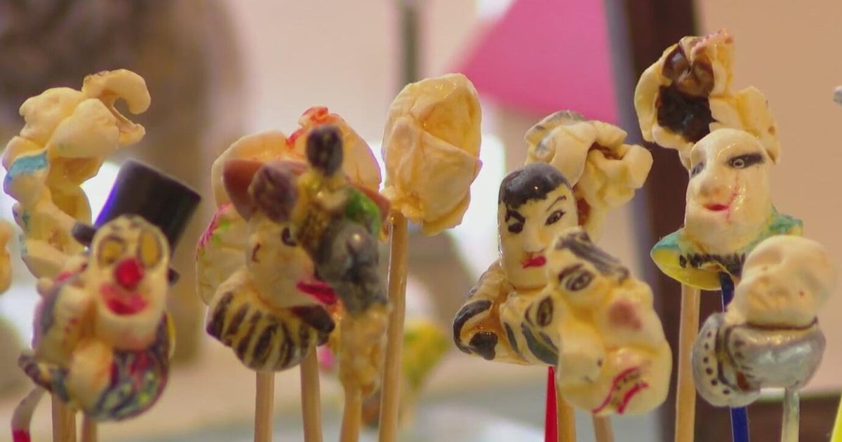 North Texas man's unique hobby turns popcorn into art - CBS Texas