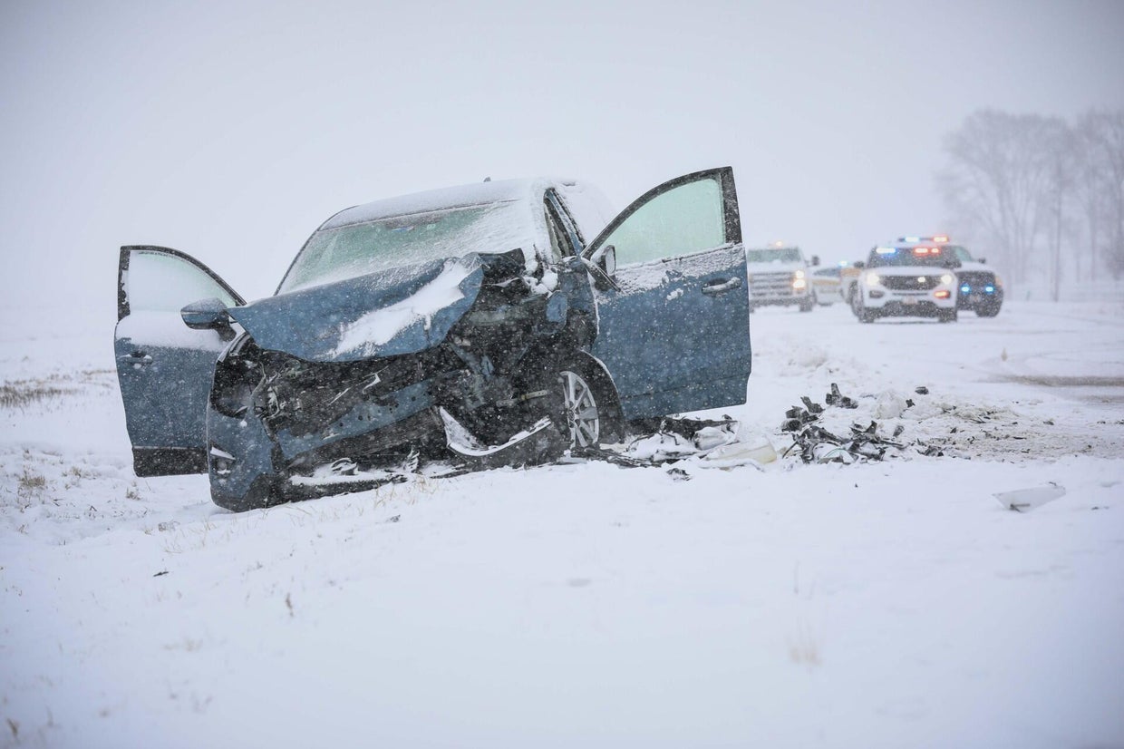 5 hurt, 3 critically after crash during "Whiteout conditions" in ...