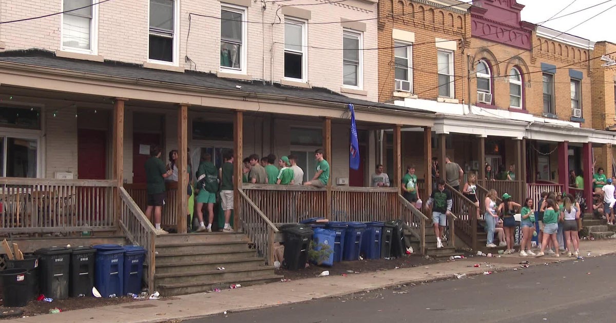 Pittsburgh area contractor reacts to porch roof collapse during St ...