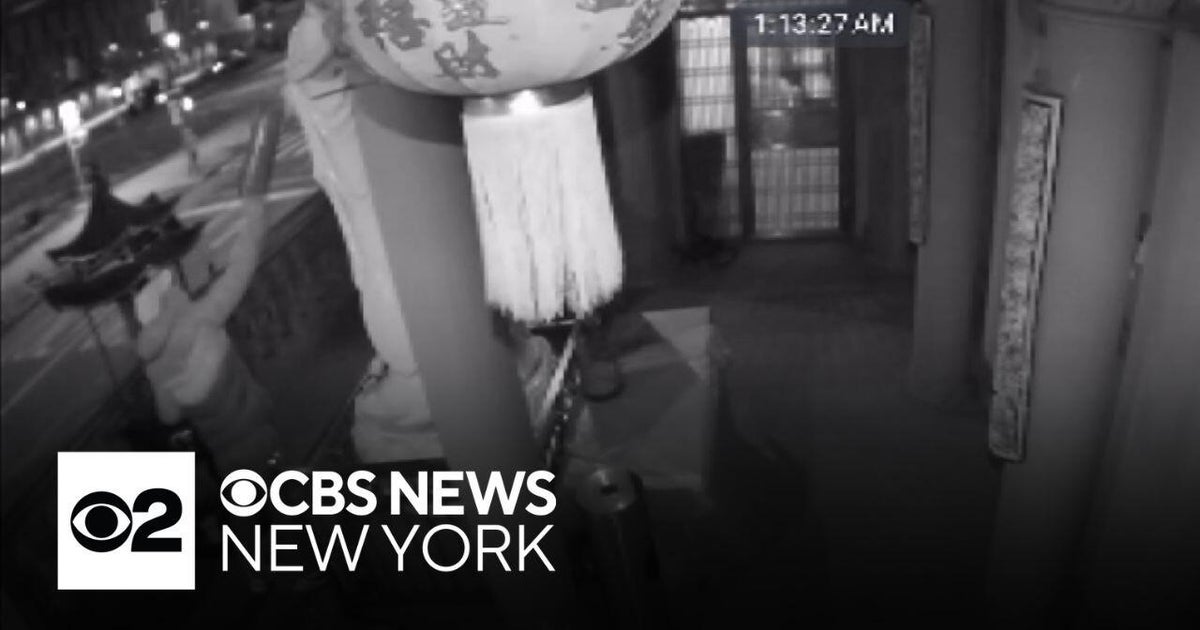 Video shows suspect in string of temple attacks in NYC's Chinatown ...
