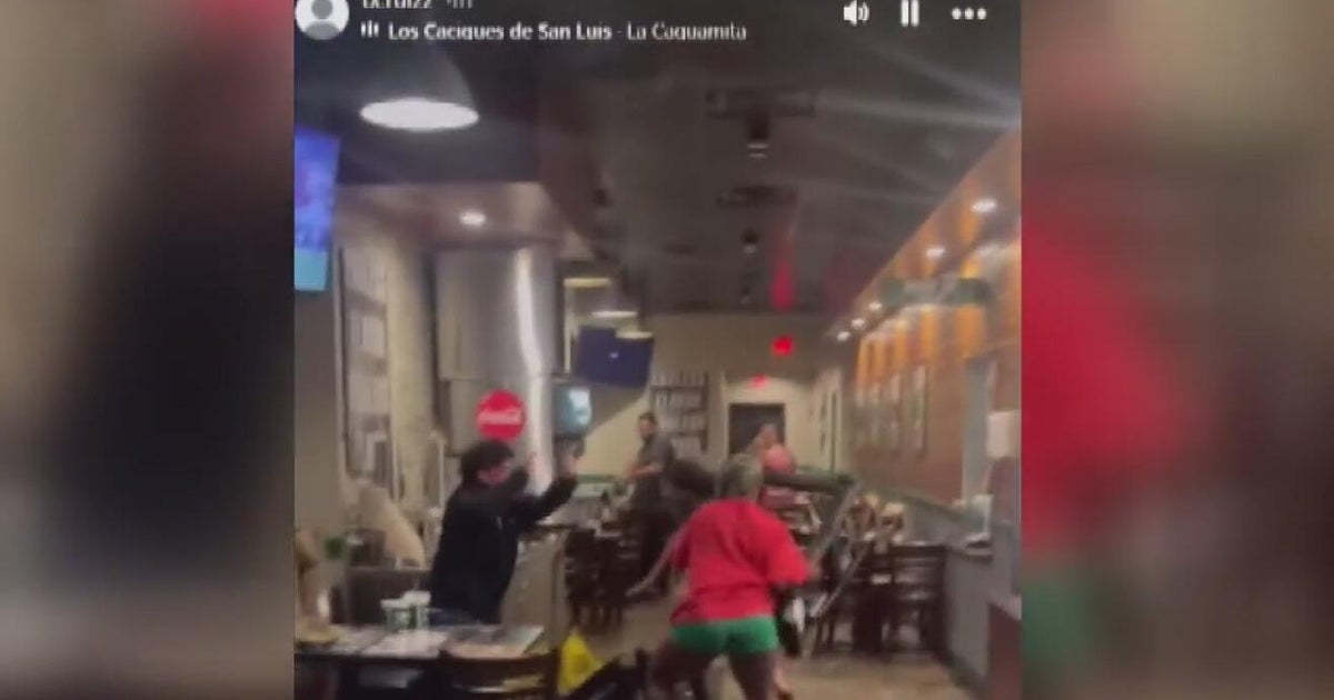 Violent fight at Fort Worth Wingstop under investigation - CBS Texas