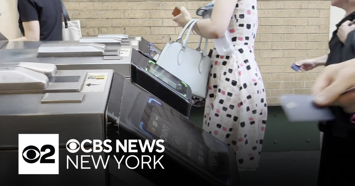 MTA fighting for federal funding - CBS New York
