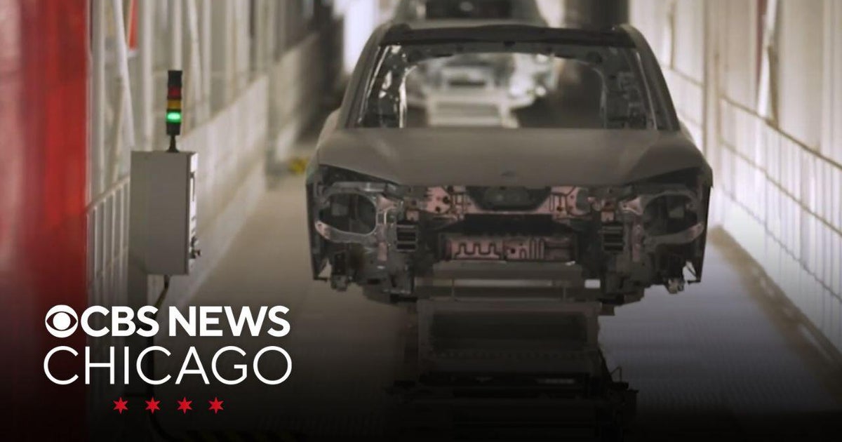 President Trump announces new 25% tariff on all cars shipped to U.S ...