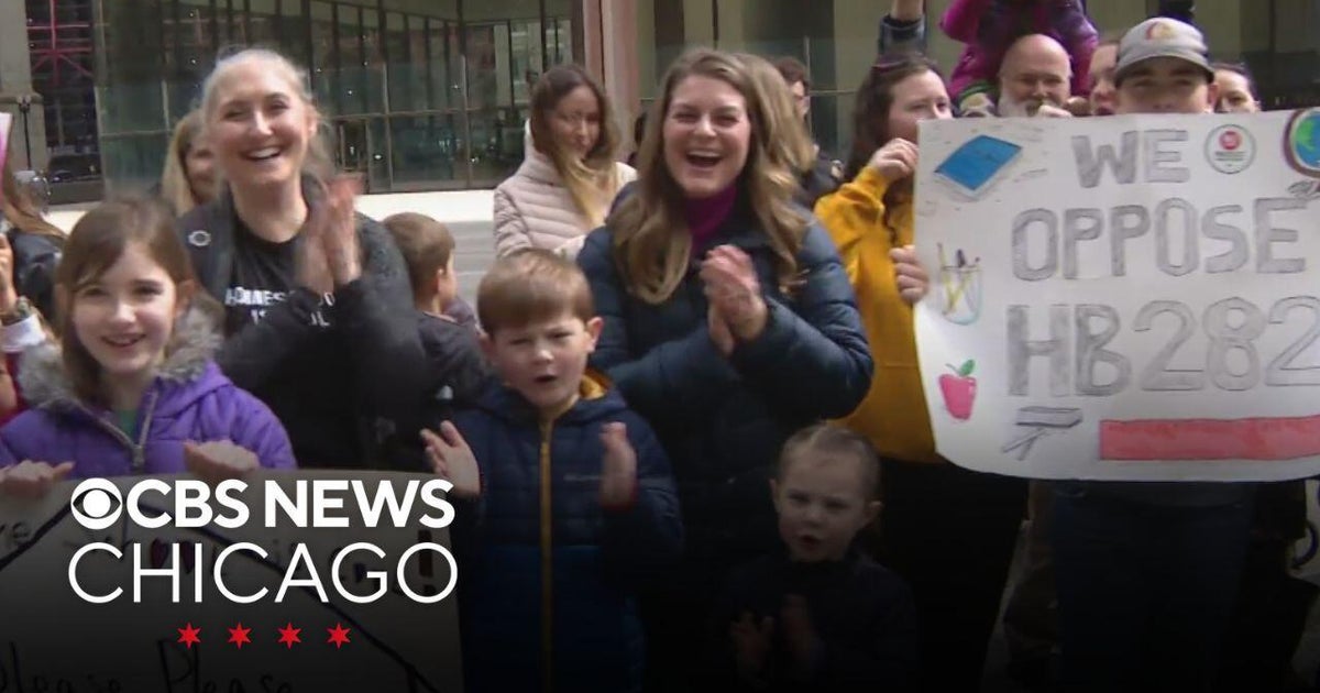 Children, parents rally against Homeschool Act in Chicago - CBS Chicago