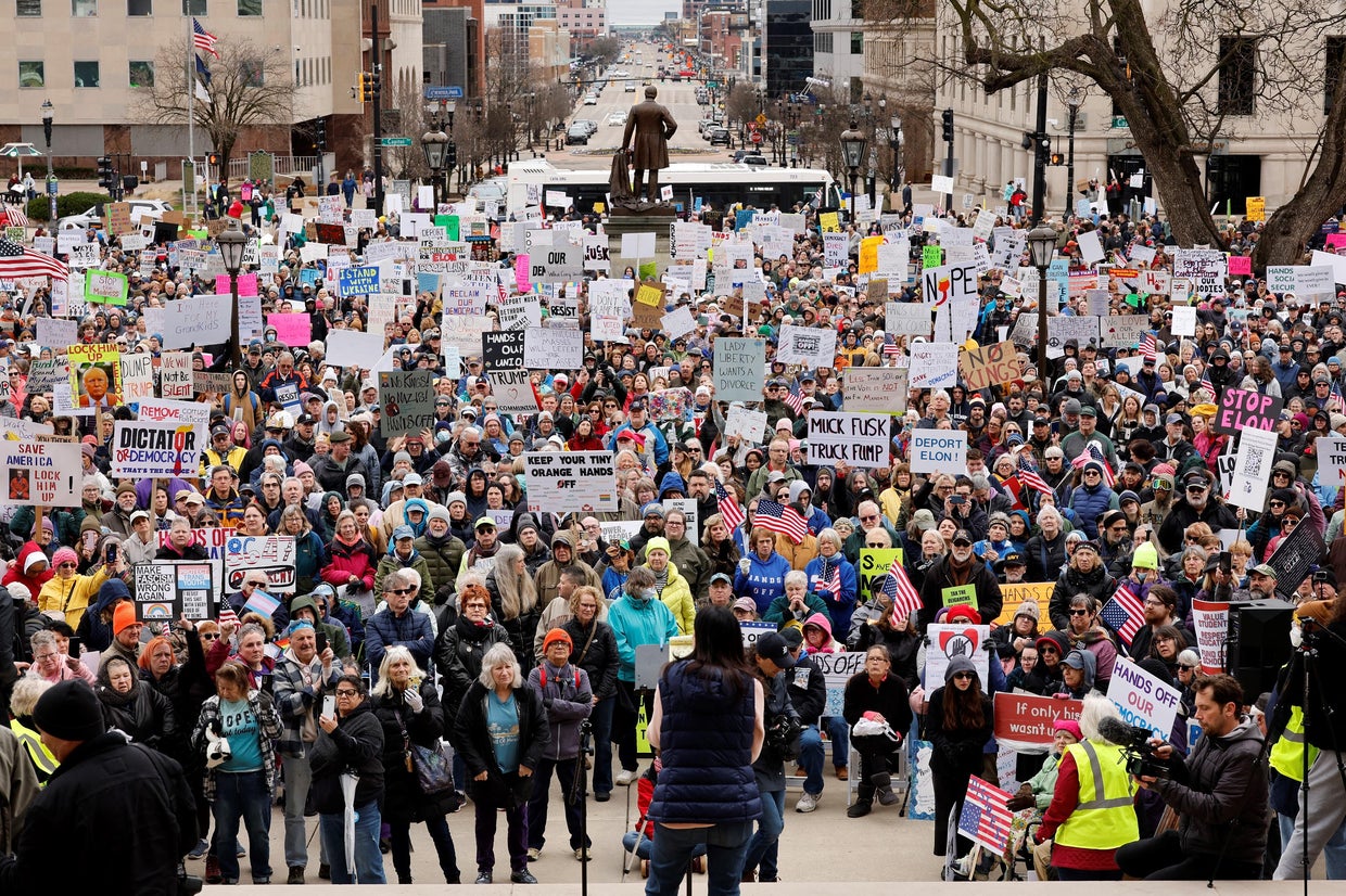 Thousands participate in "Hands Off" protests across Michigan - CBS Detroit
