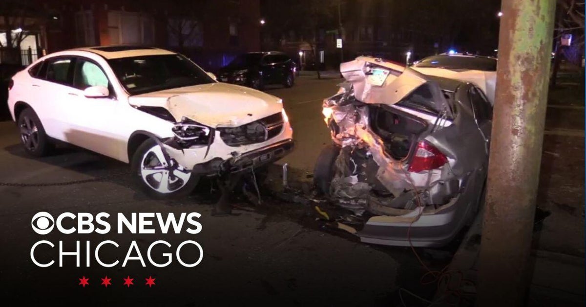 Several parked cars damaged in Austin crash - CBS Chicago
