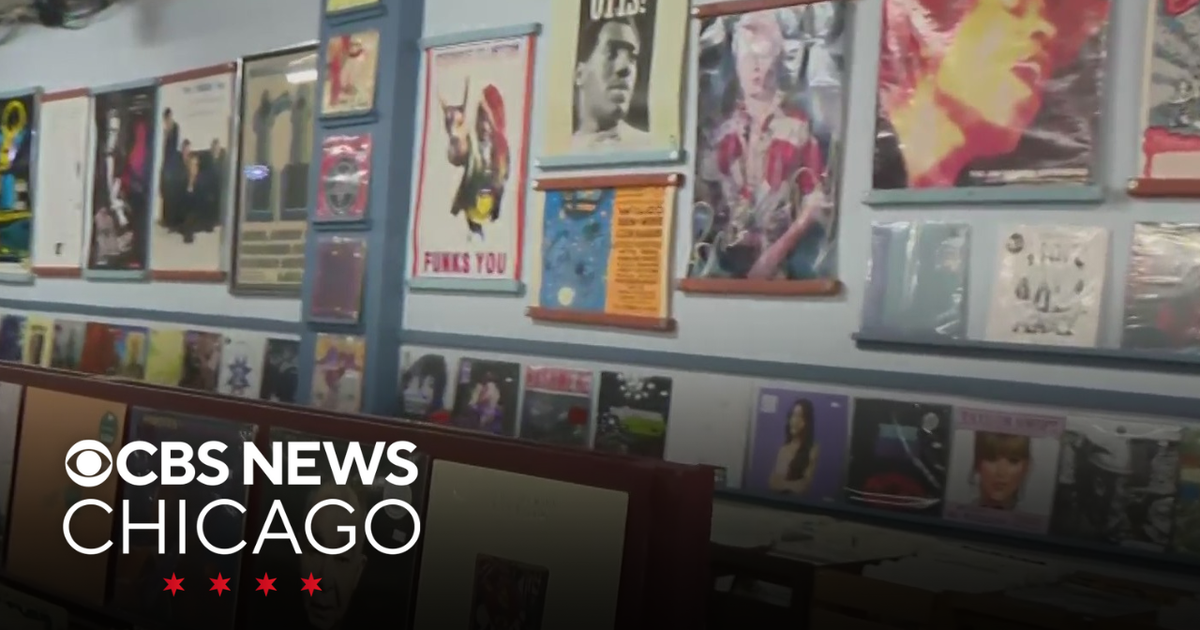 Record store tours in Oak Park, Illinois - CBS Chicago