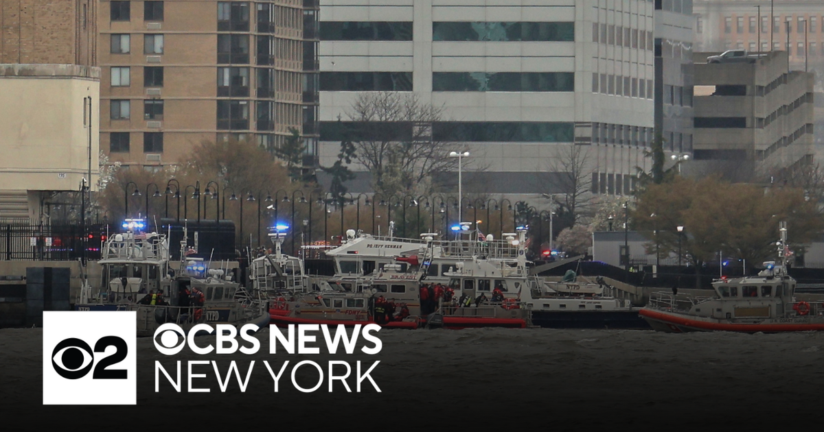 Investigation underway in deadly helicopter crash - CBS New York