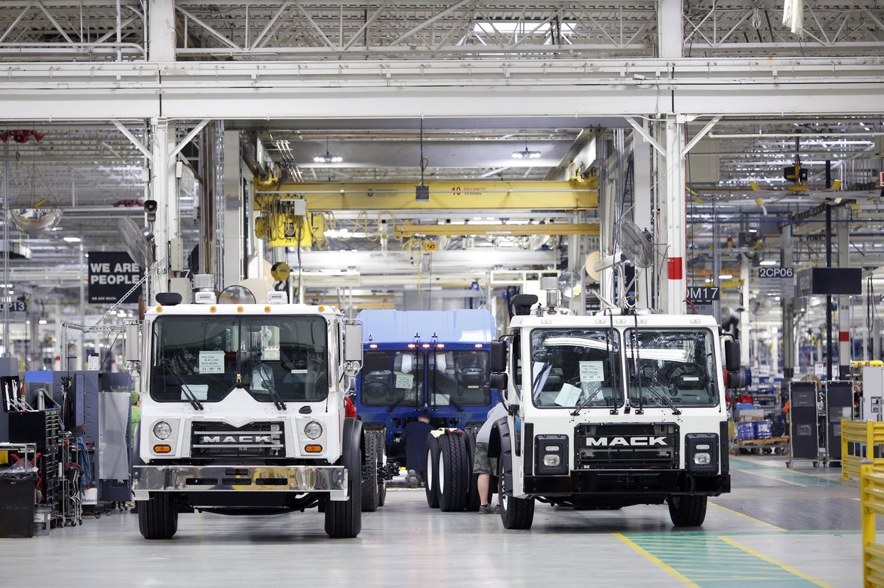 Mack Trucks layoffs to impact up to 350 employees in Lehigh Valley ...
