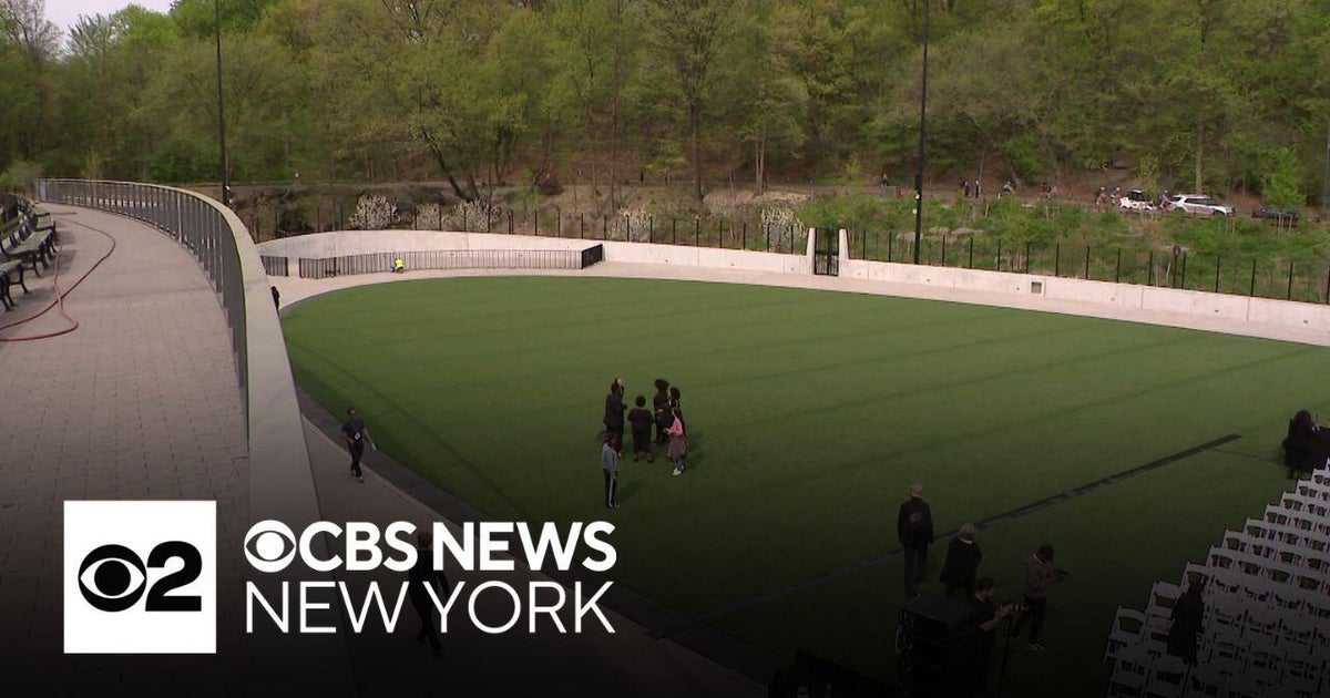 New community center unveiled next to Central Park's Harlem Meer Pond ...