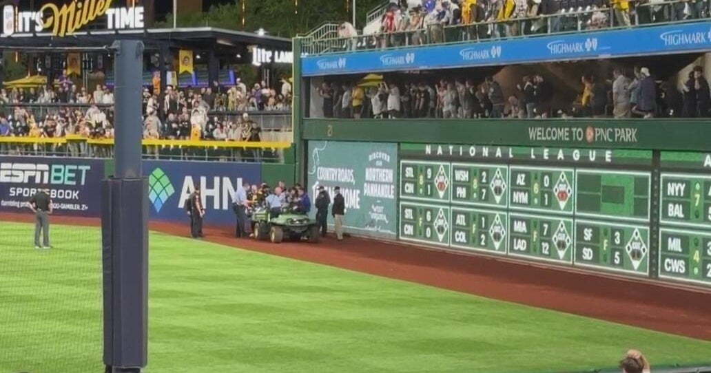 Fan falls from stands at Pirates-Cubs game at PNC Park in Pittsburgh ...