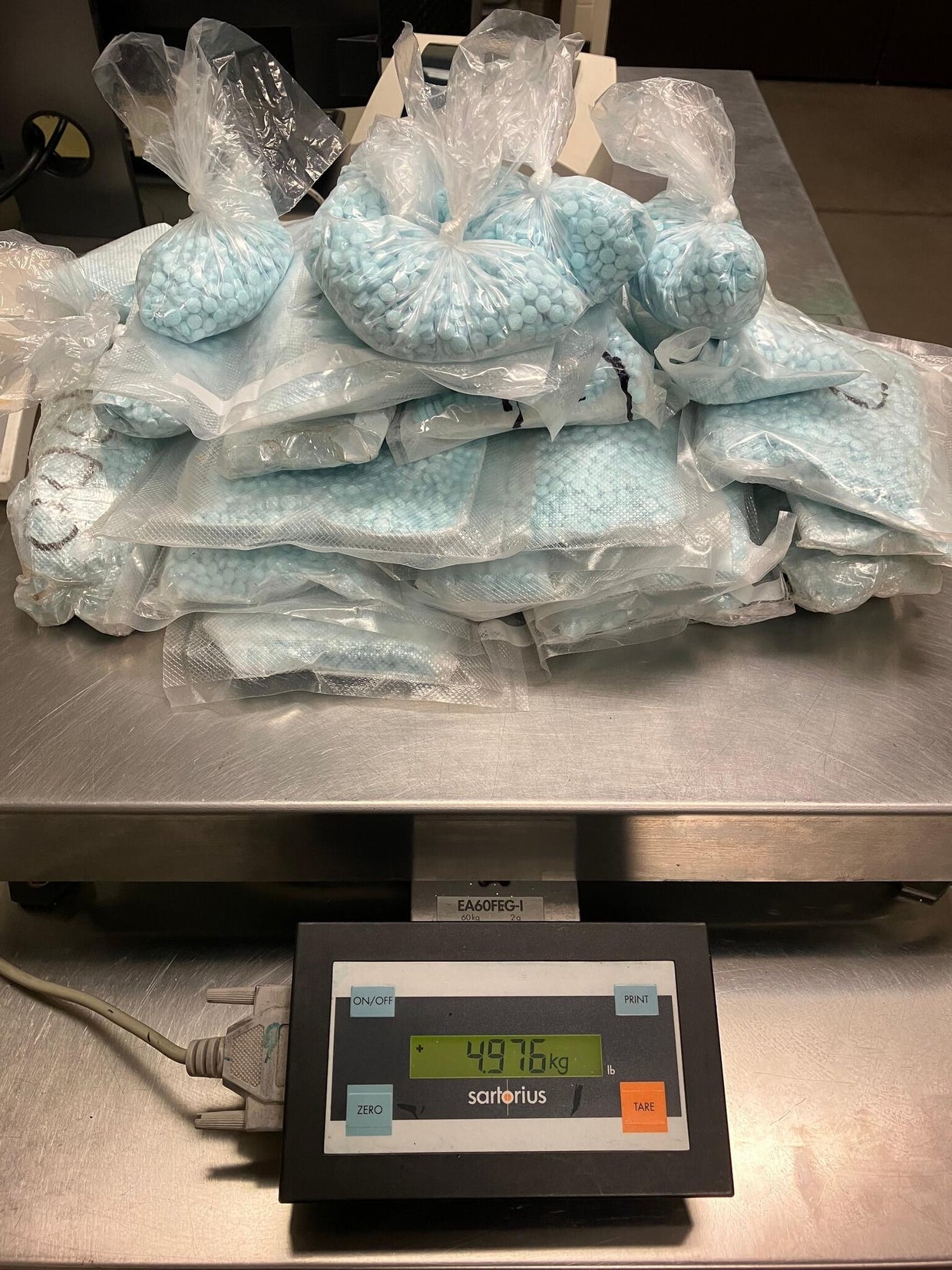 More than 10 pounds of fentanyl seized during traffic stop near ...