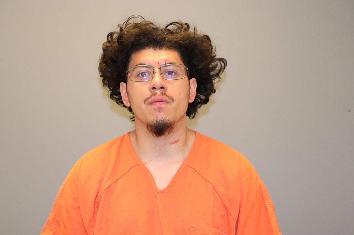 Man arrested after allegedly stabbing 19-year-old brother at Grapevine ...