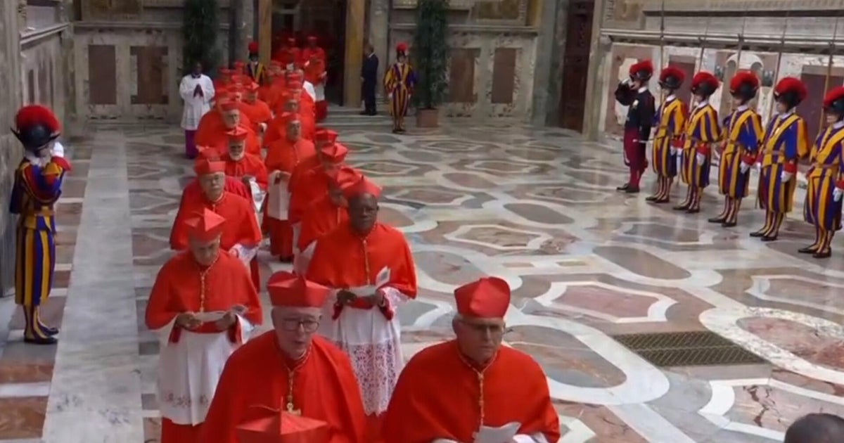 Procession into Sistine Chapel for conclave as cardinals sing "Litany ...