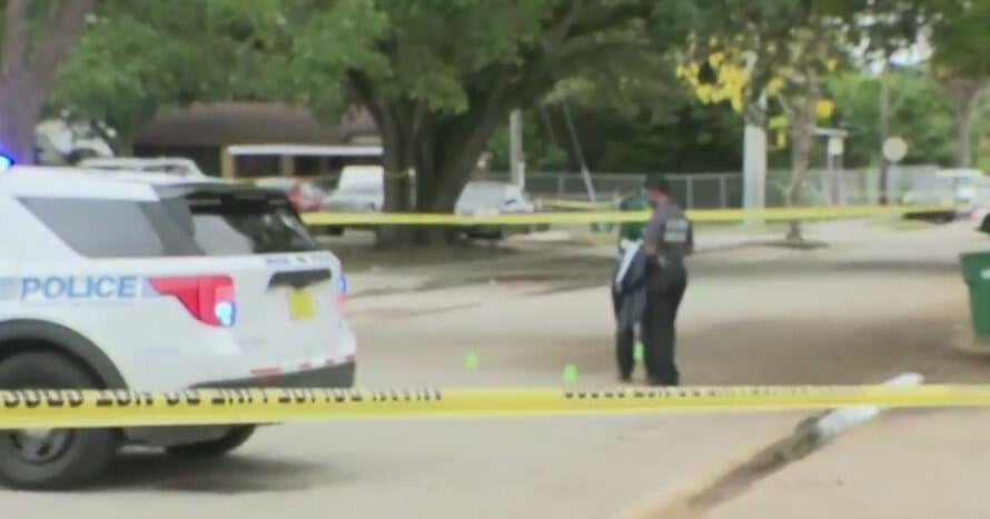 Miami police detectives investigate possible link between shootings ...
