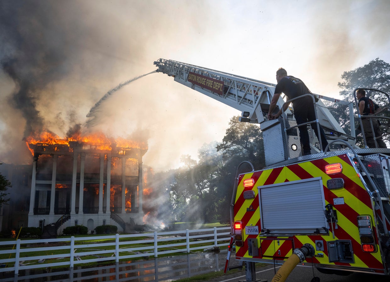 Fire destroys Nottoway Plantation House in Louisiana - CBS News