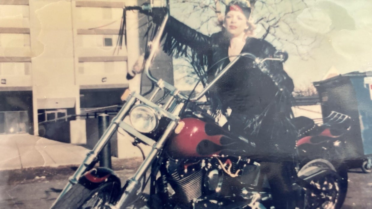 Bloody, bare footprints at Minneapolis murder scene lead to decadeslong ...