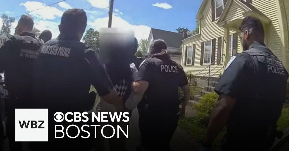 Worcester Police union says officers do not assist ICE arrests but do ...