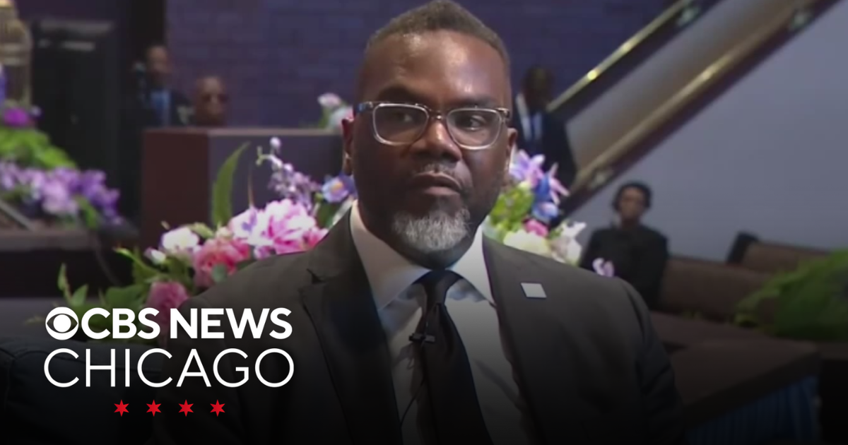 DOJ begins probe of Chicago Mayor Brandon Johnson's hiring practices - CBS Chicago