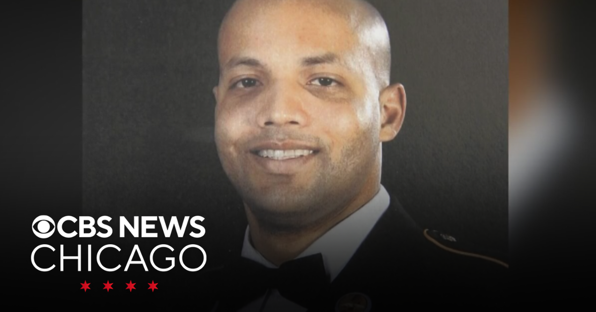 Loved ones honor fallen Chicago Police Officer Thomas Wortham - CBS Chicago