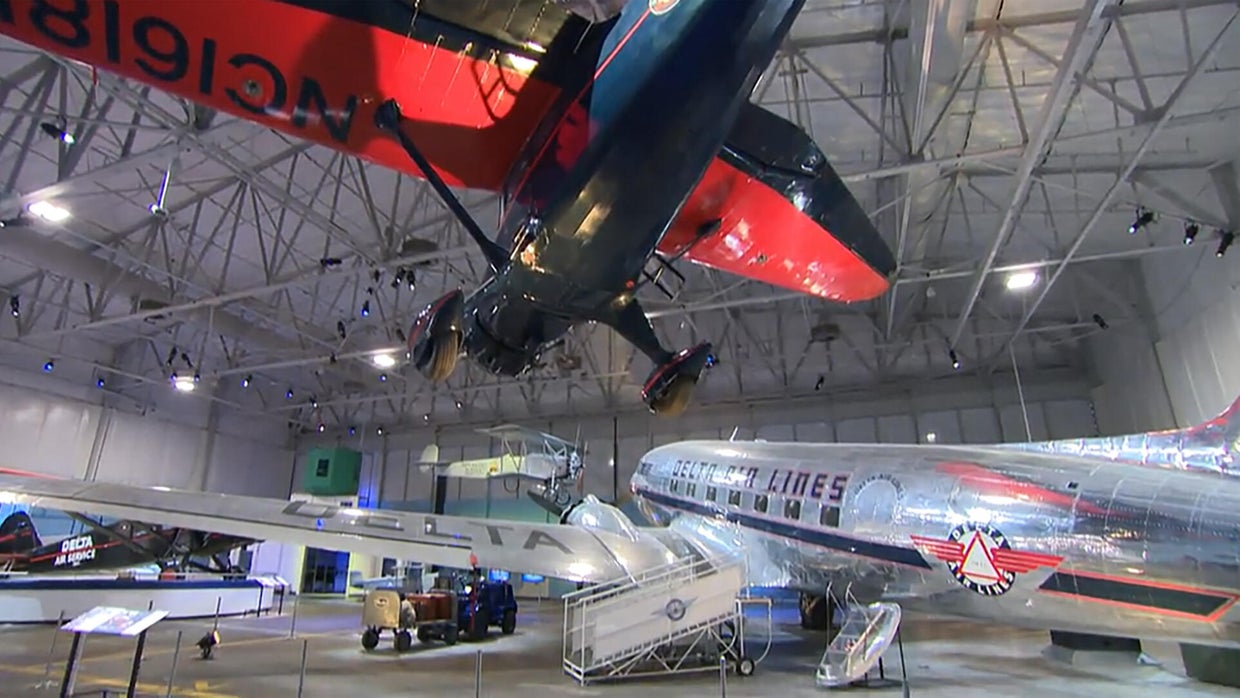 Delta Air Lines' 100th year takes flight - CBS News