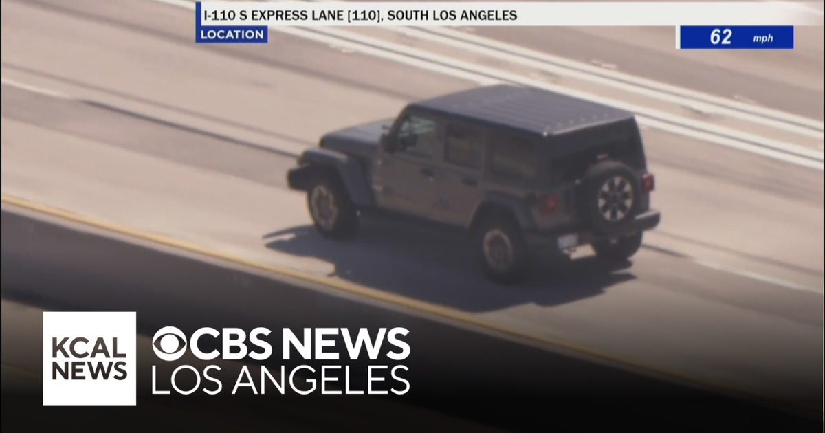 LAPD pursuit of stolen Jeep ends in Hawthorne - CBS Los Angeles