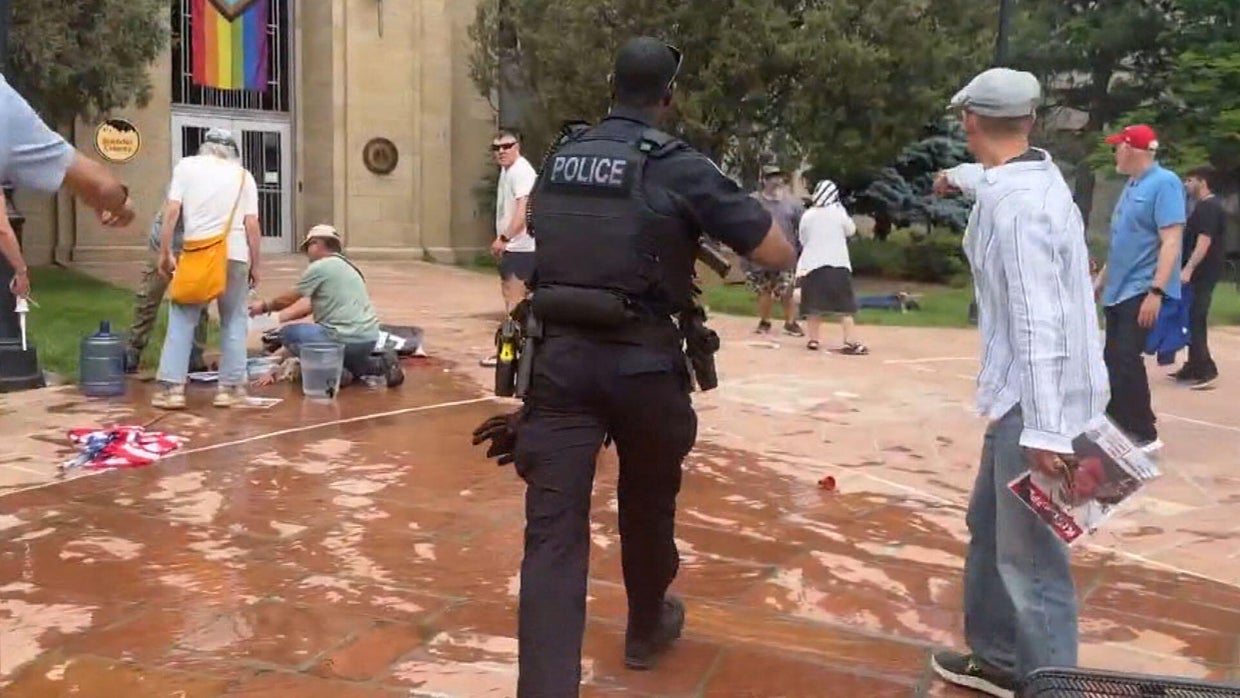 Colorado terror attack witness describes group effort to extinguish ...