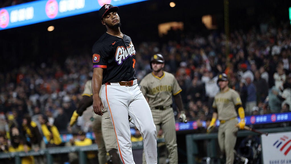 Giants lose to Padres in 10 innings for 2nd night in a row - CBS San ...