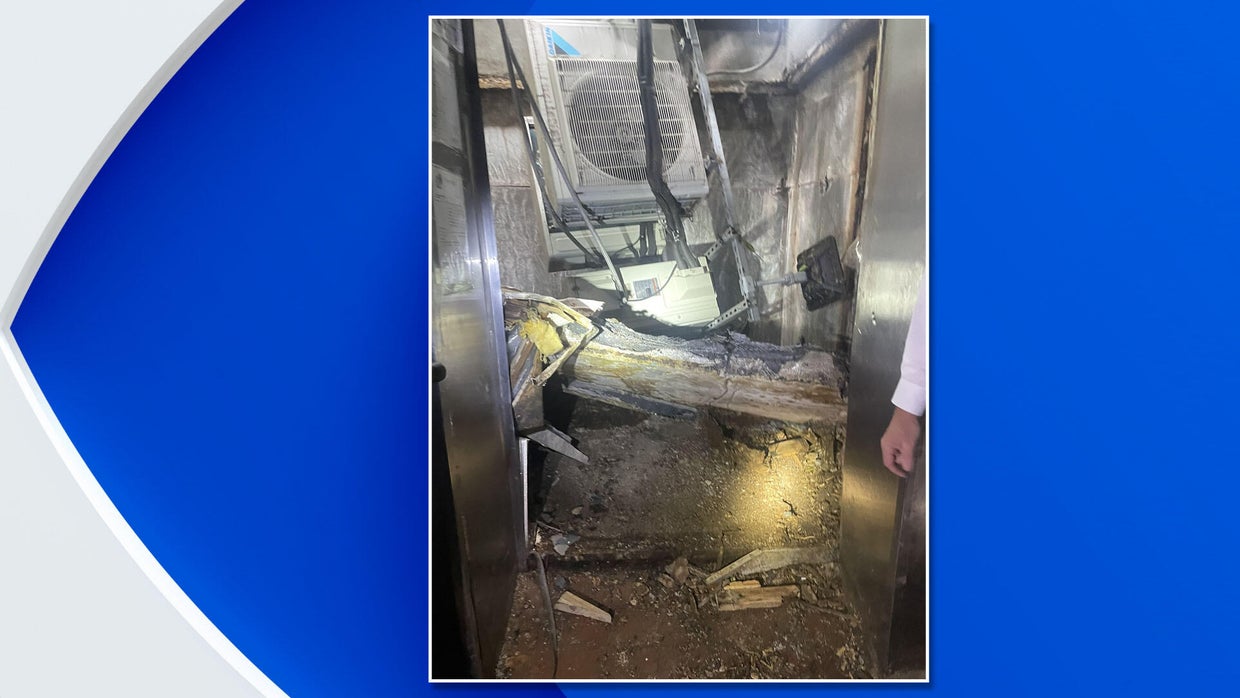 1 dead after partial roof collapse in Brooklyn - CBS New York