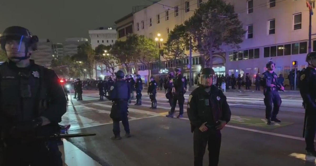 Police break up new ICE protests in San Francisco; more vandalism ...
