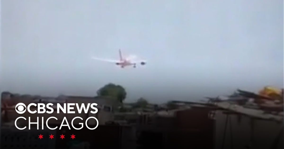 Video shows moment Boeing 787 Dreamliner crashes in India - CBS Chicago