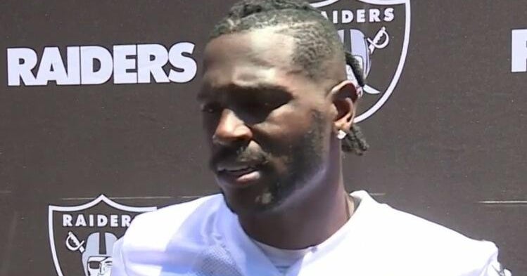 Former NFL star Antonio Brown wanted on attempted murder charge after Miami shooting incident ...