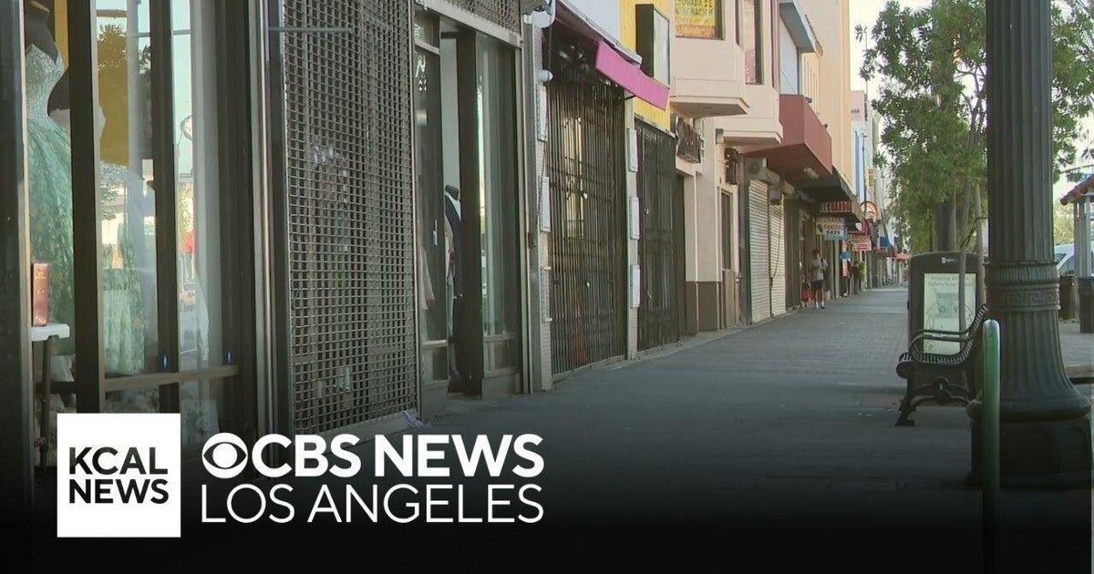 Huntington Park sidewalks empty after recent ICE operations - CBS Los ...