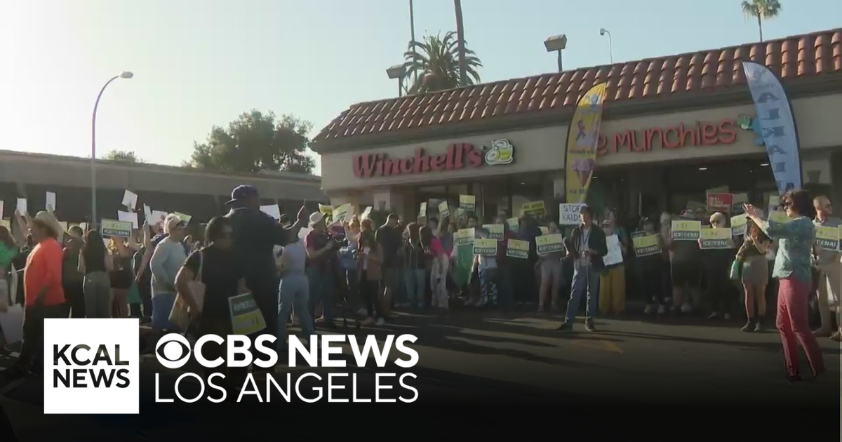 ICE arrests outside donut shop sparks protest in Pasadena - CBS Los Angeles