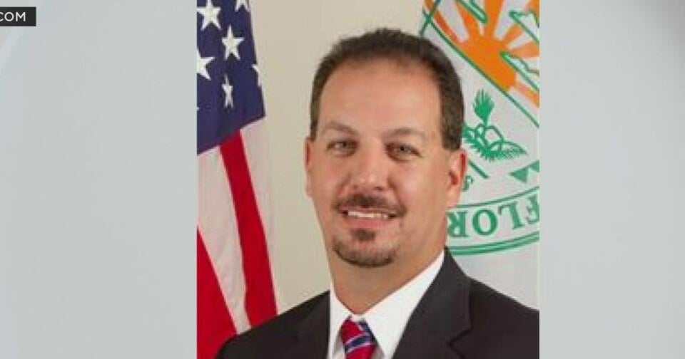 FDLE investigates Pembroke Pines commissioner - CBS Miami