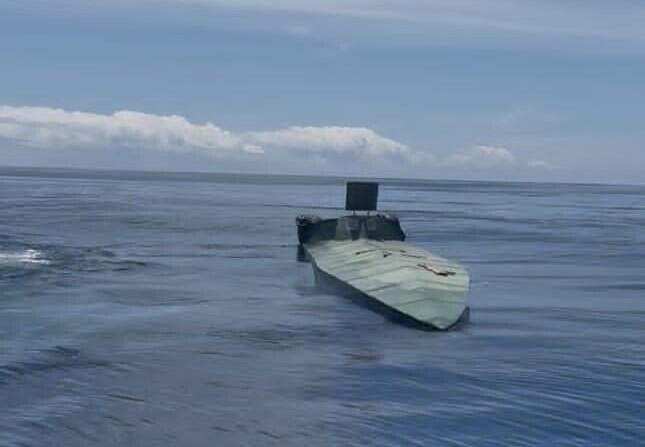 Drone "narco sub" — equipped with Starlink antenna — seized for the ...