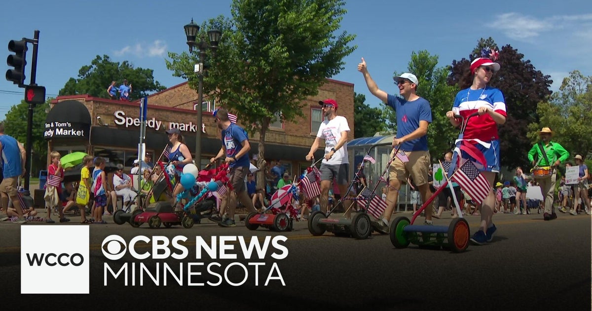 Lawn mowers and scouts part of long-running St. Paul July Fourth parade ...