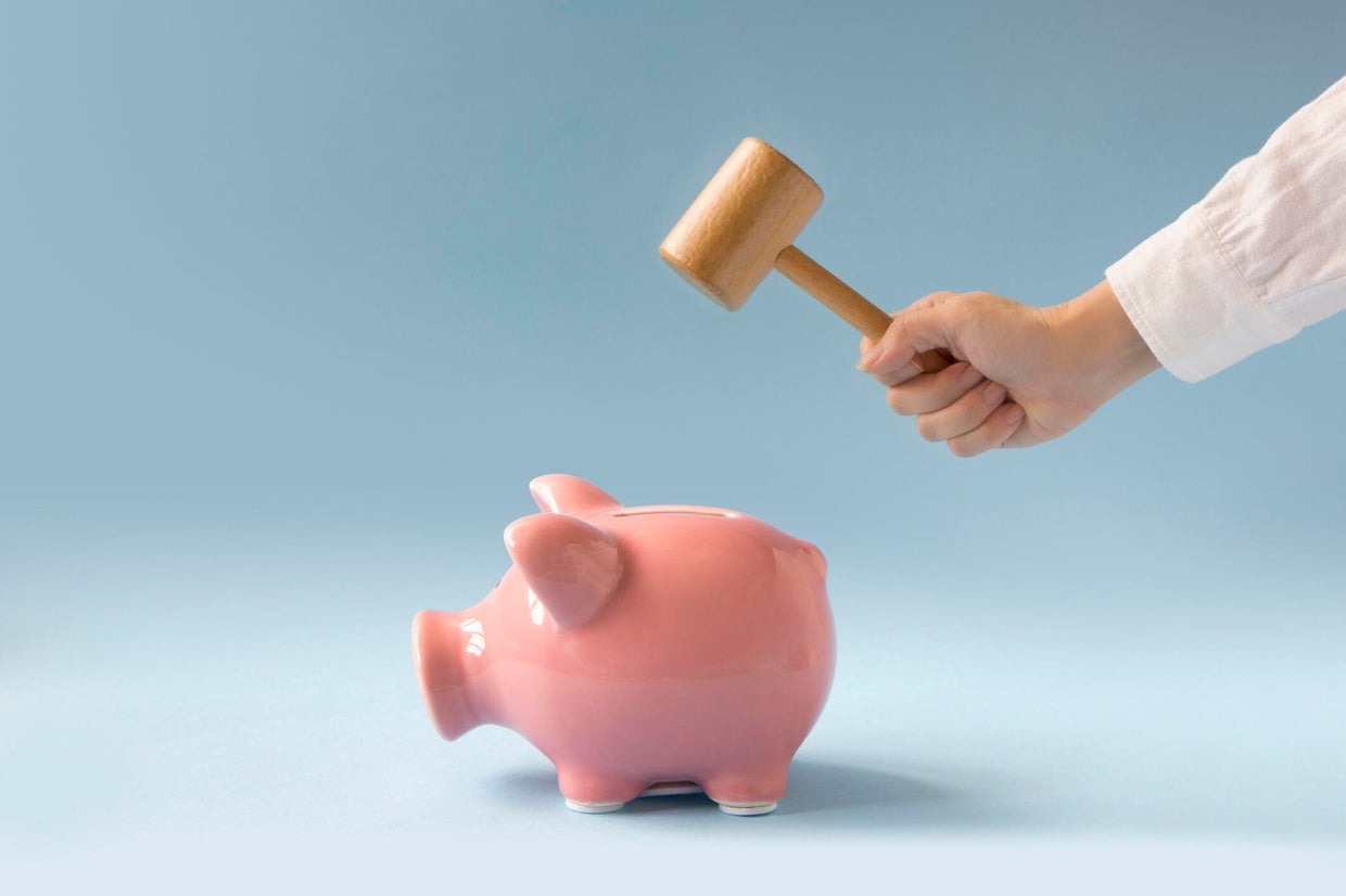 4 clear signs that bankruptcy is your best option now - CBS News