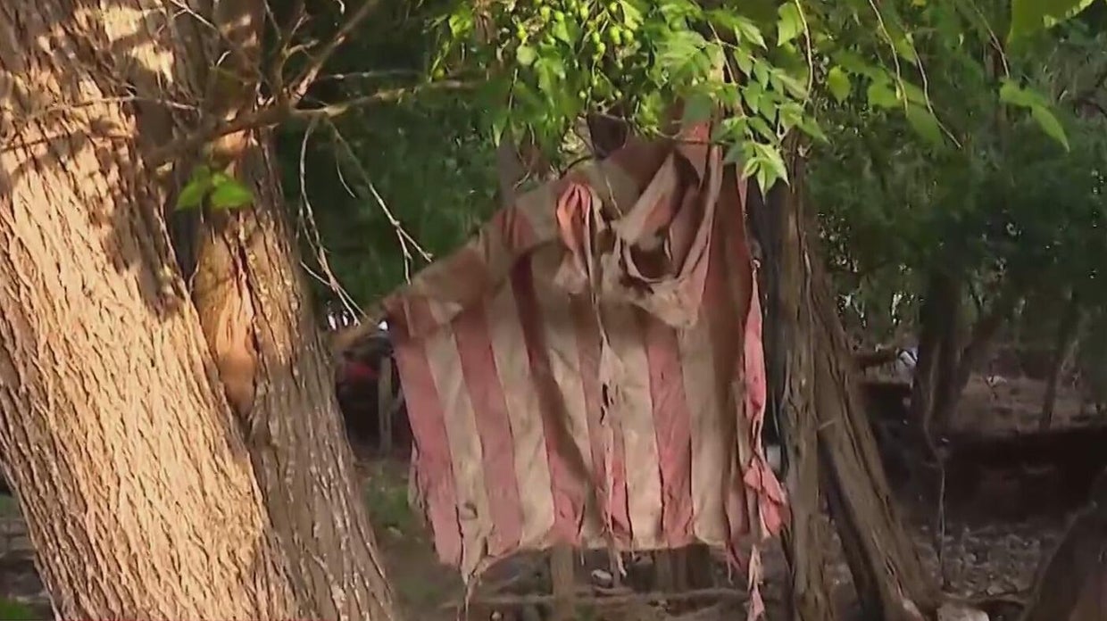 Volunteers race against time along the Guadalupe River to find missing ...