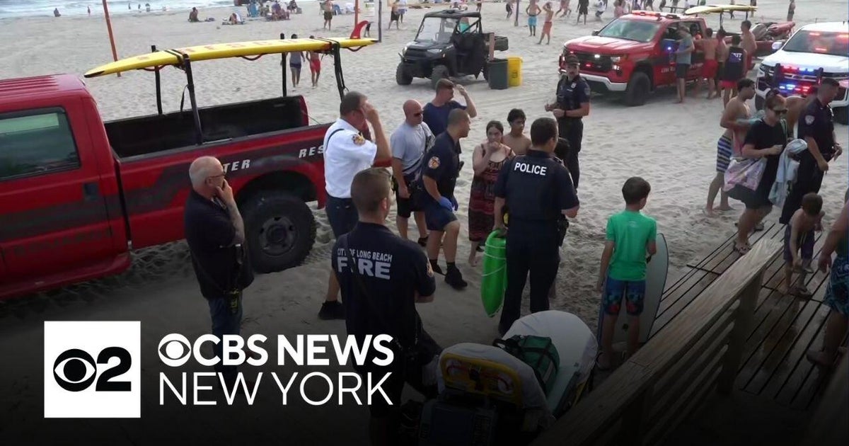8 swimmers saved after lifeguards leave for day at New York beach - CBS ...