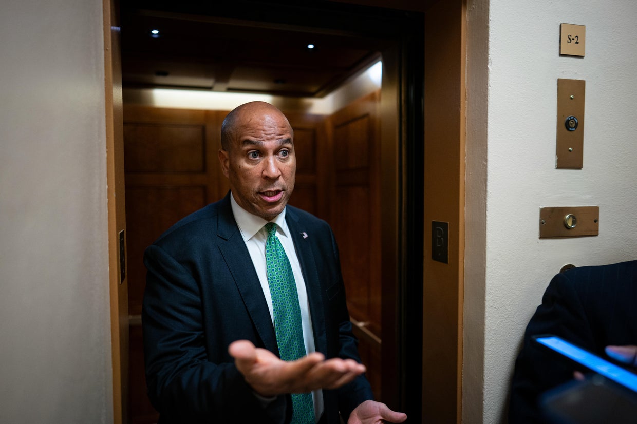 Booker accuses Democrats of being "complicit" in Trump's agenda in ...