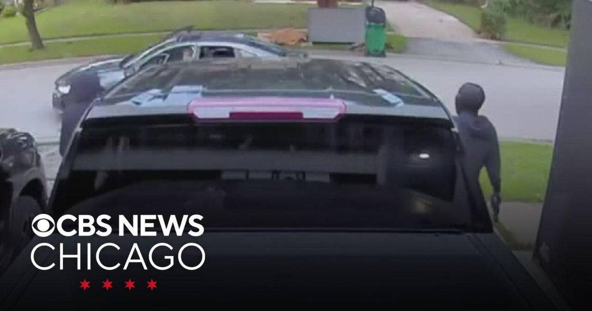 Armed thieves target cars in Chicago's southwest suburbs - CBS Chicago